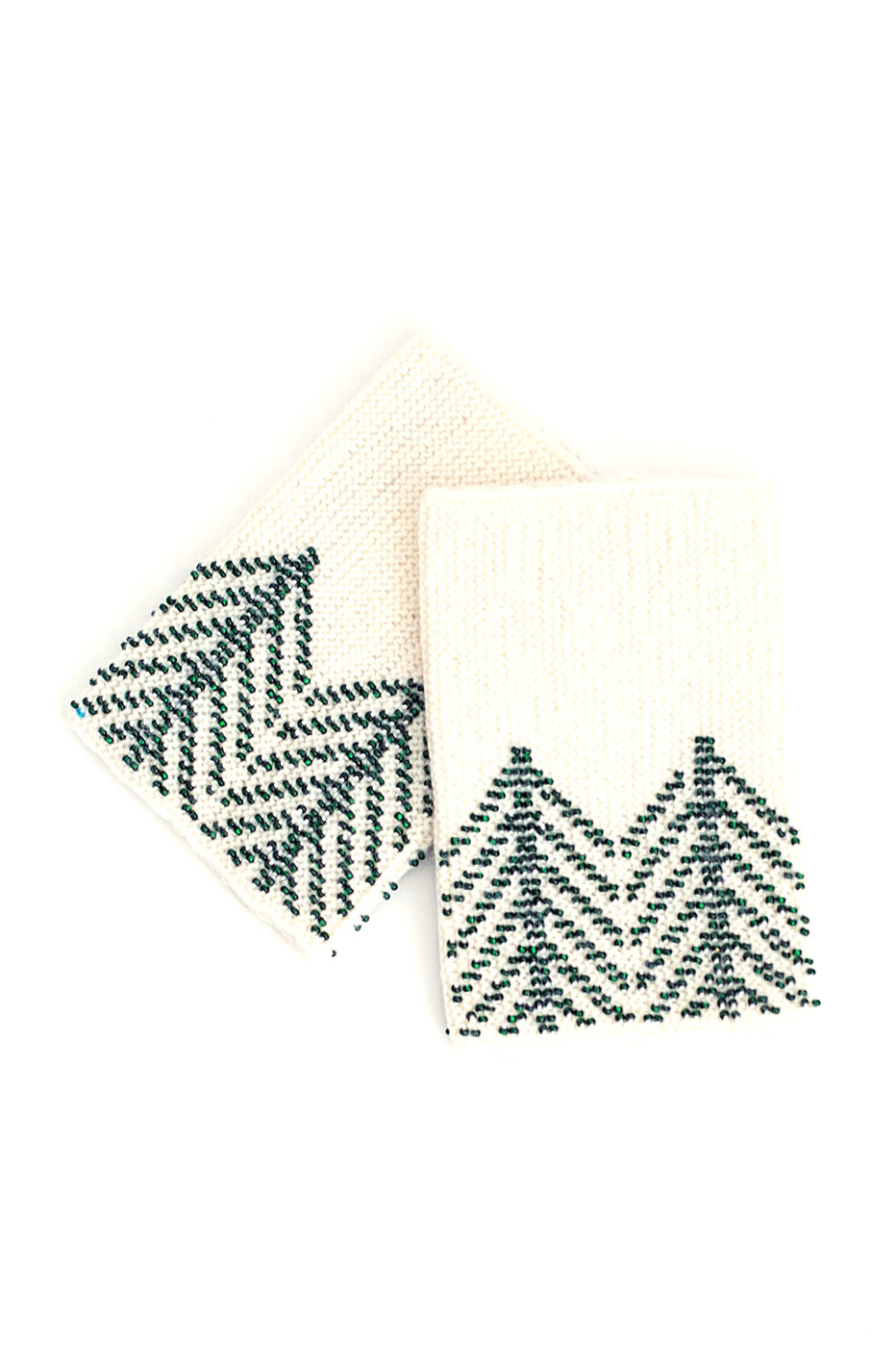 Rankų darbo riešinės Eglutės - Megztos riešinės tradicinis mezginys